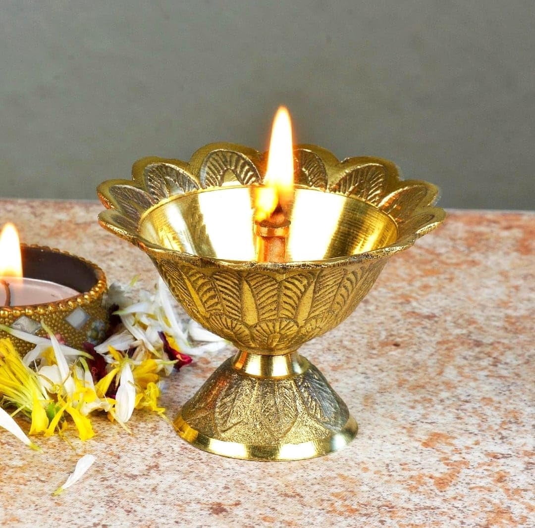 Brass Akhand Diya for Diwali Decorations for Home Lotus Brass Oil Lamp ...