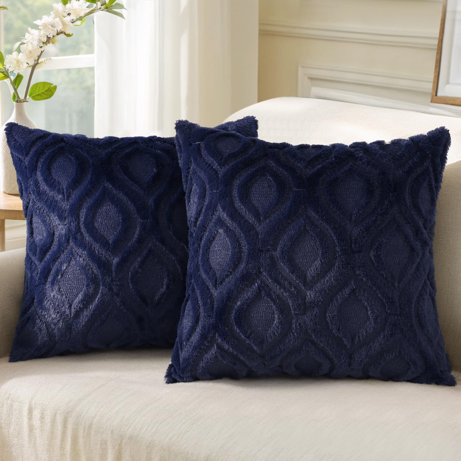 decorUhome Pack of 2 Throw Pillow Covers 18x18, Soft Plush Faux Wool ...