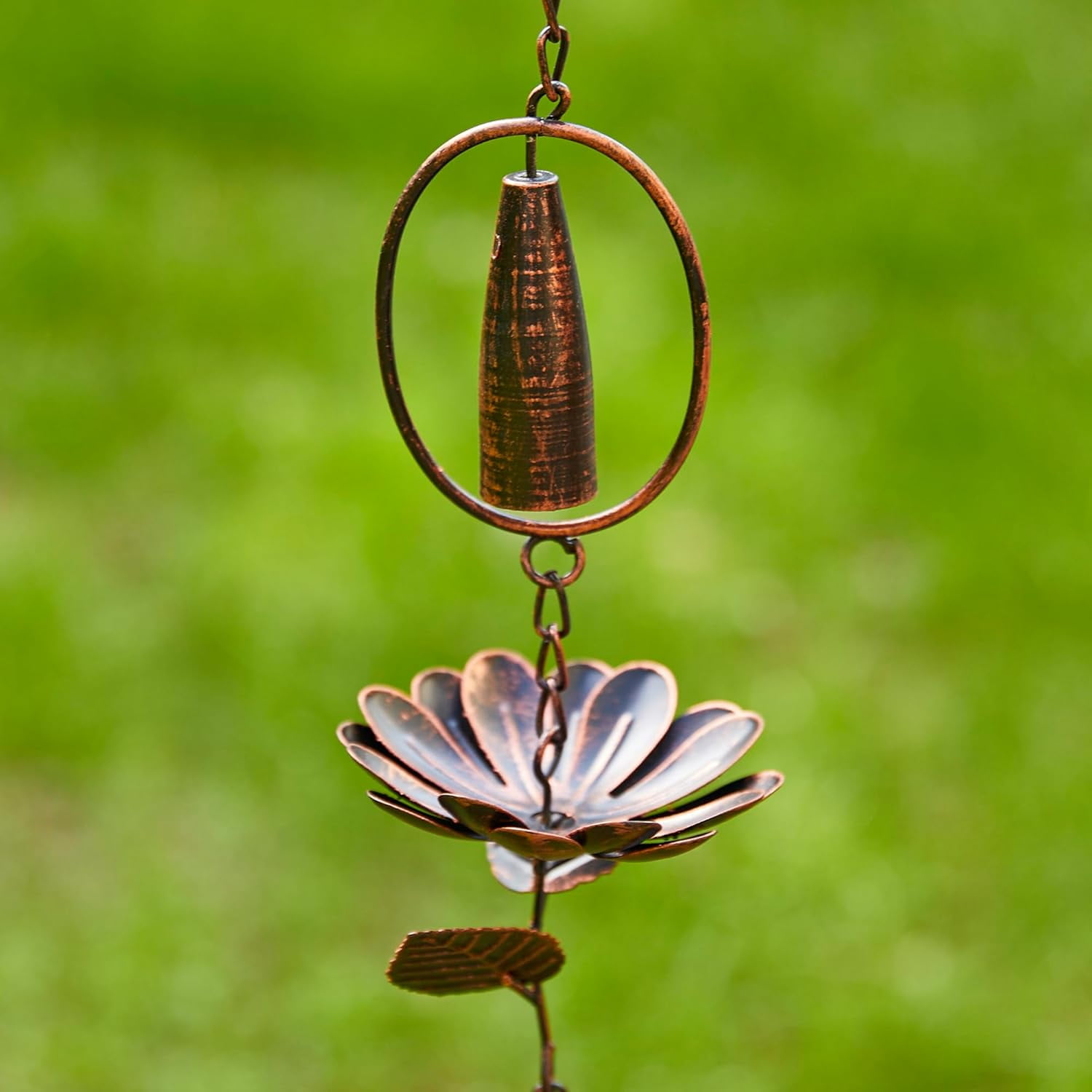 eUty Rain Chain 8.5FT, Lotus Flower and Bell Rain Chains for Gutters ...