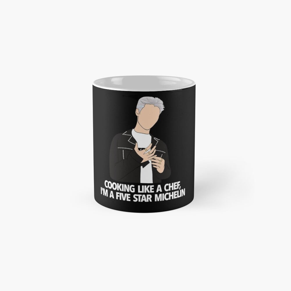 elix god's menu white cooking like a che stray kids top Classic Mug ...