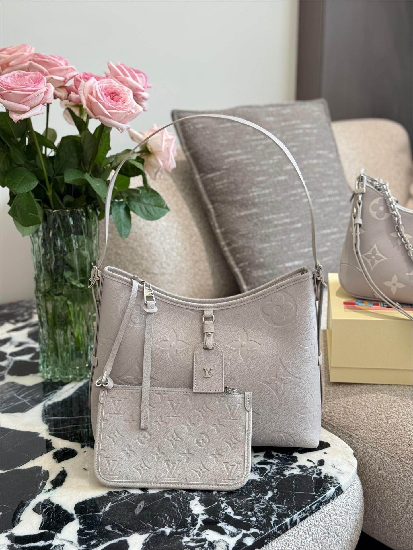 falriar Ladies' fashionable, exquisite and luxurious texture LL&VV ...