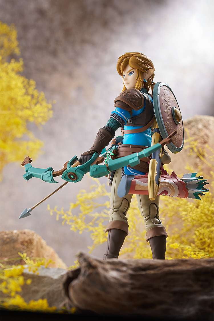 The Legend of Zelda Figma Link Action Figure (Deluxe Version) - Walmart.com