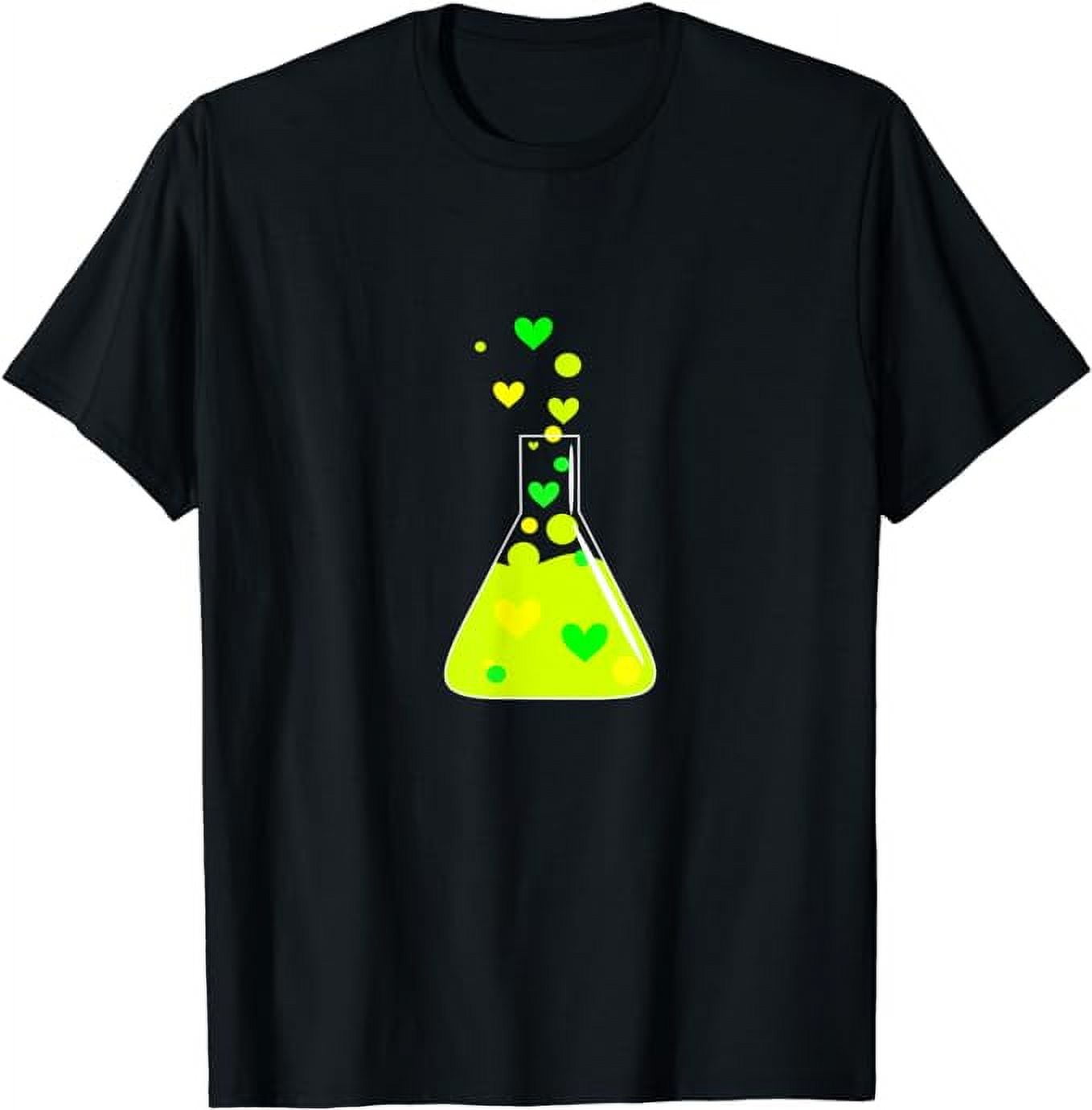 green flask - laboratory love - funny chemistry and science T-Shirt ...