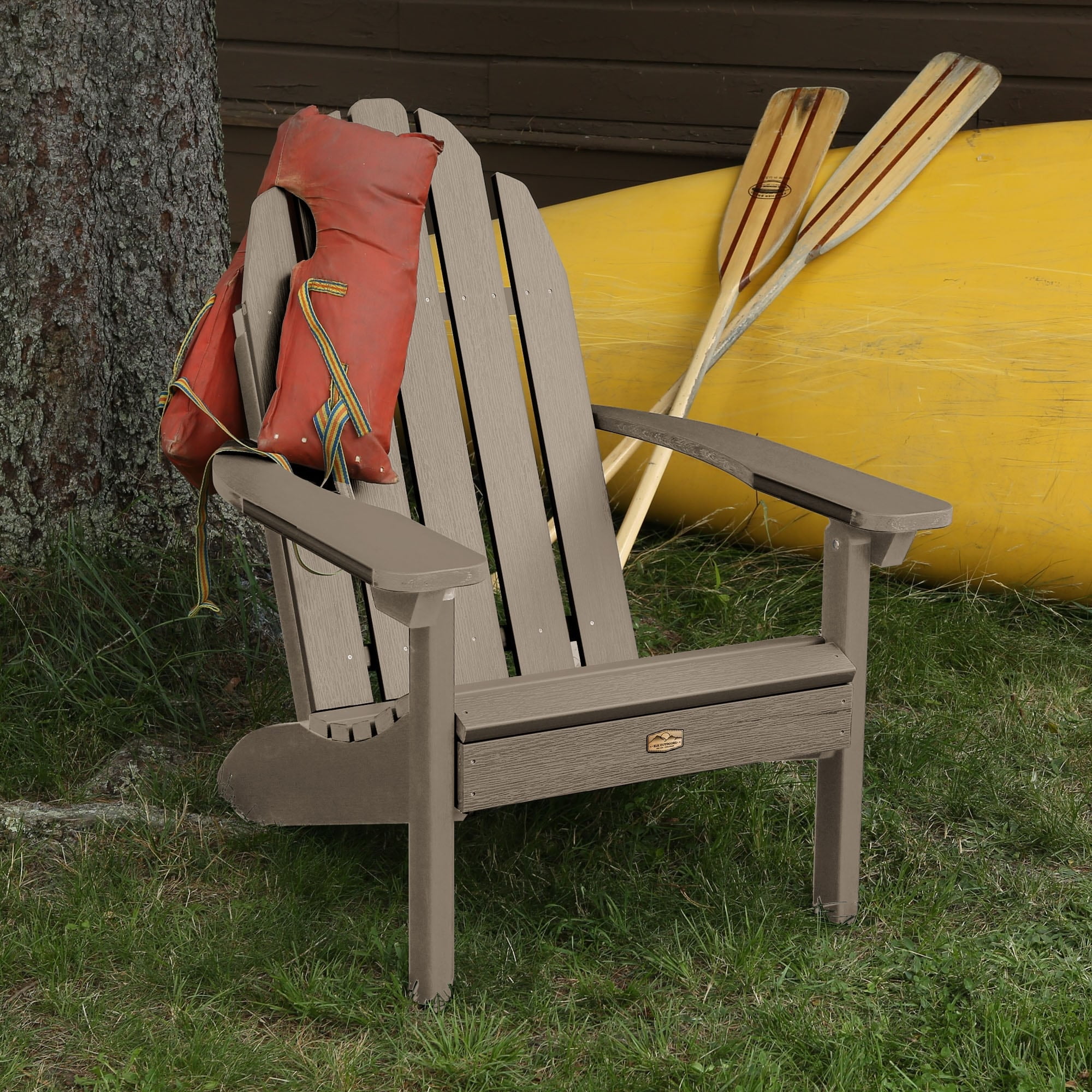 highwood ELK OUTDOORS Essential Eco-Friendly Adirondack Chair Woodland ...