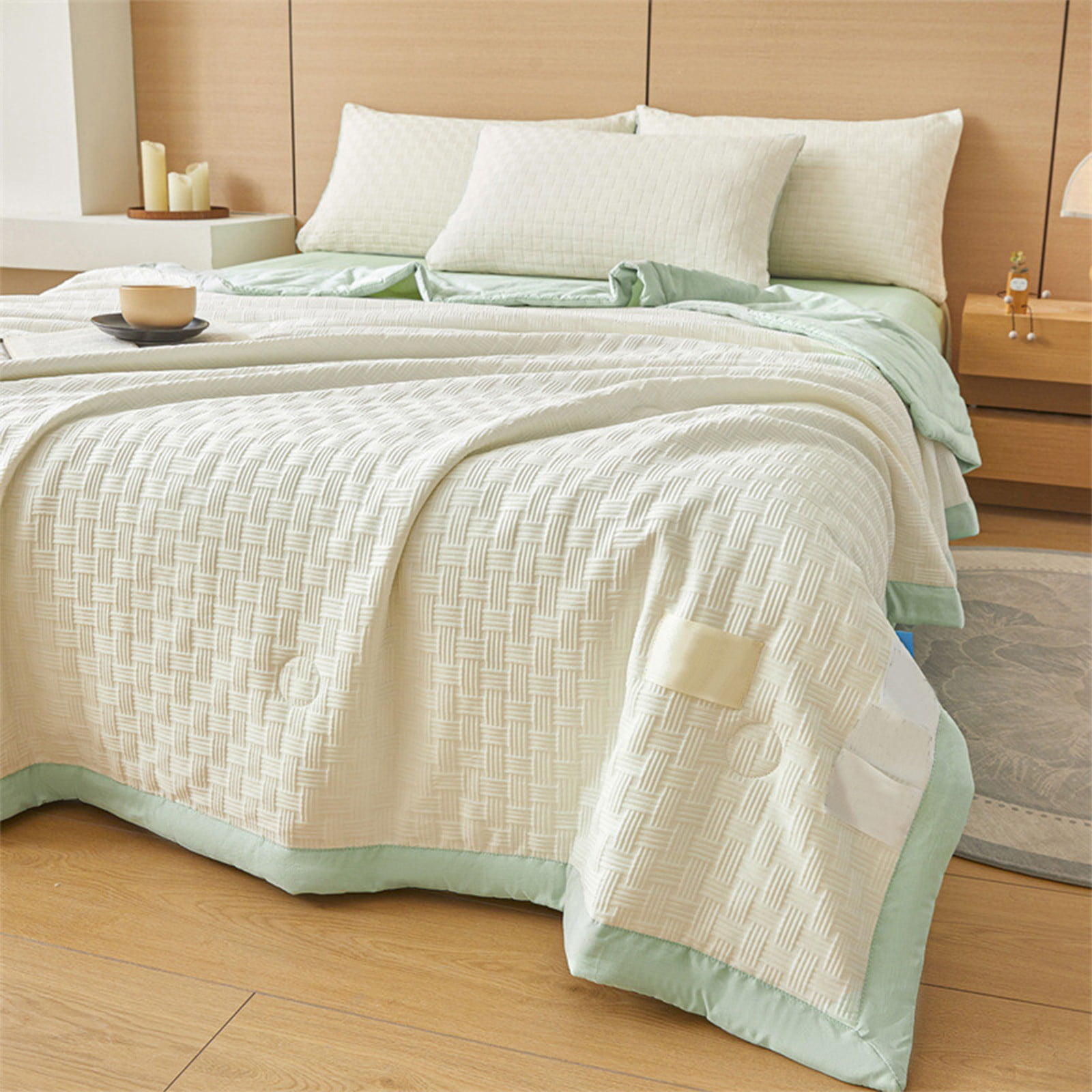 kladzum Summer Quilt Lightweight Cooling Comforter for Hot Sleepers Soft Cooling Blanket for ...