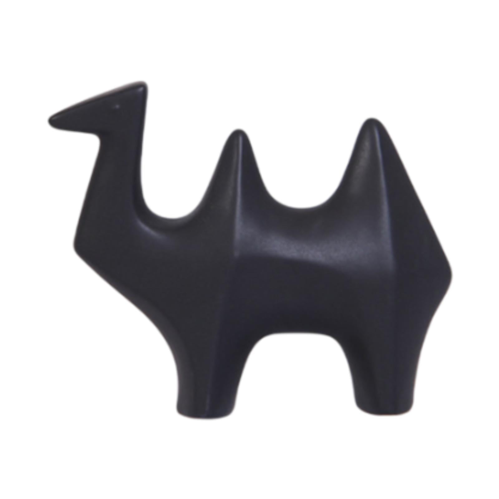 menolana Ceramic Camel Sculpture Animal Figure Artwork for Table ...