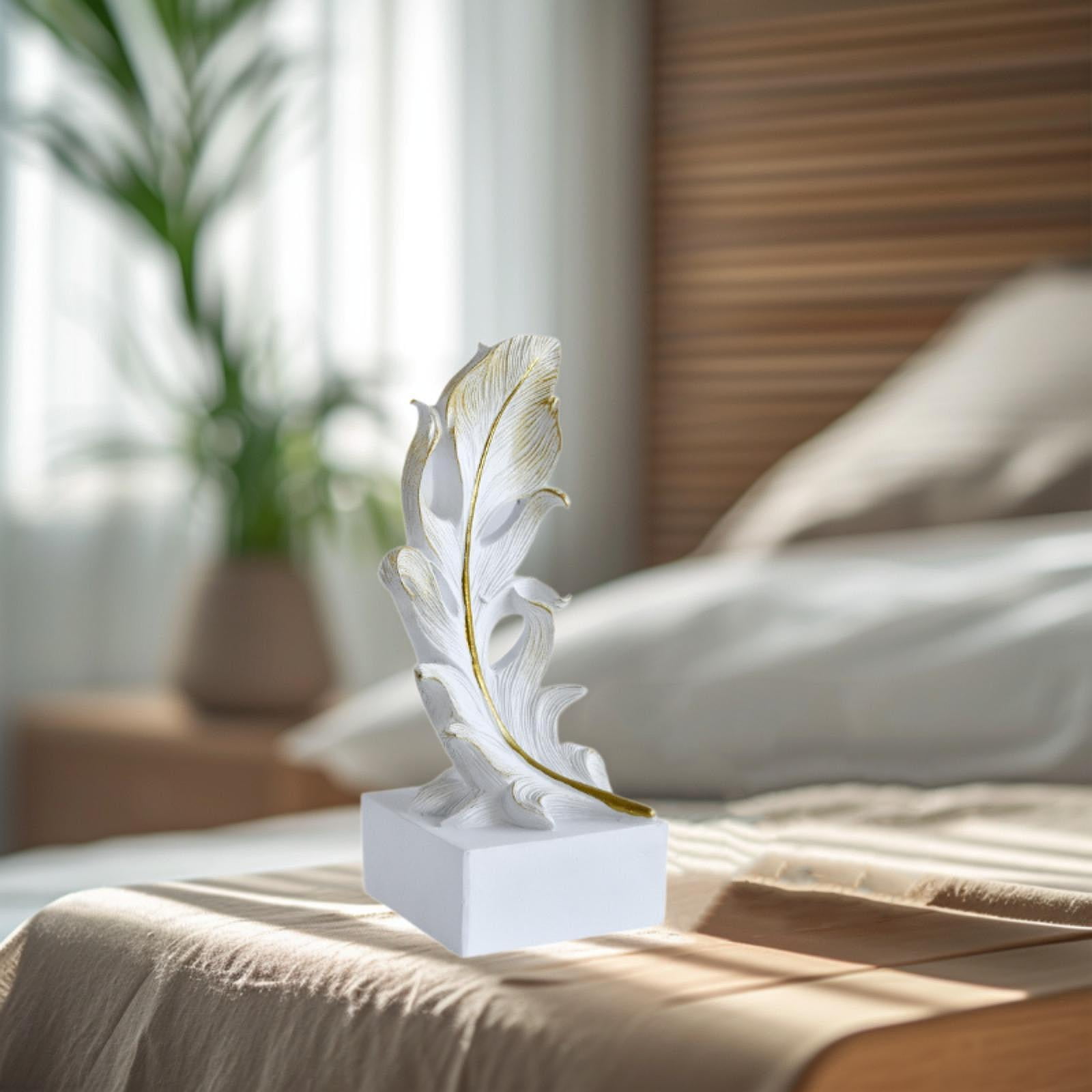 perfk Feather Figurine Decor Crafts Feather Statue for Bookshelf Table ...