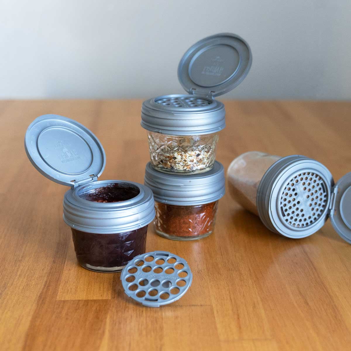 reCAP® Mason Jar Shaker Lid For Spices, Regular Mouth, Silver, 4 Pack ...