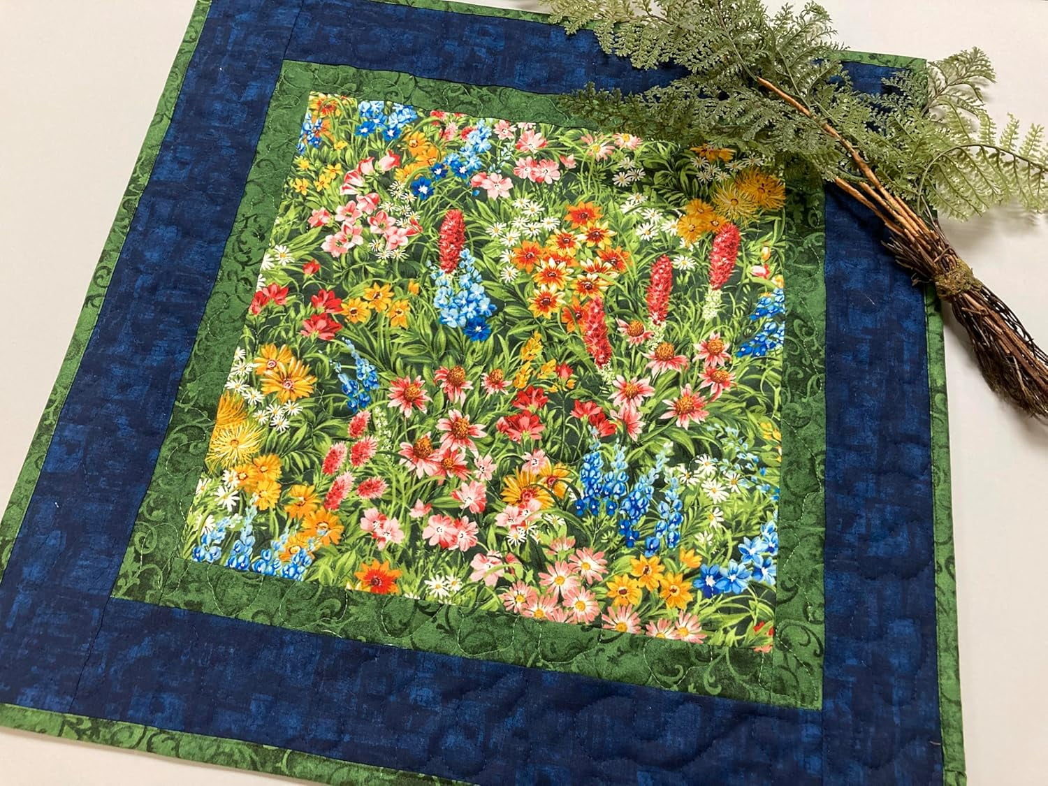 rtyvcg Summer Wildflowers Quilted Table Topper Reversible Table Mat ...