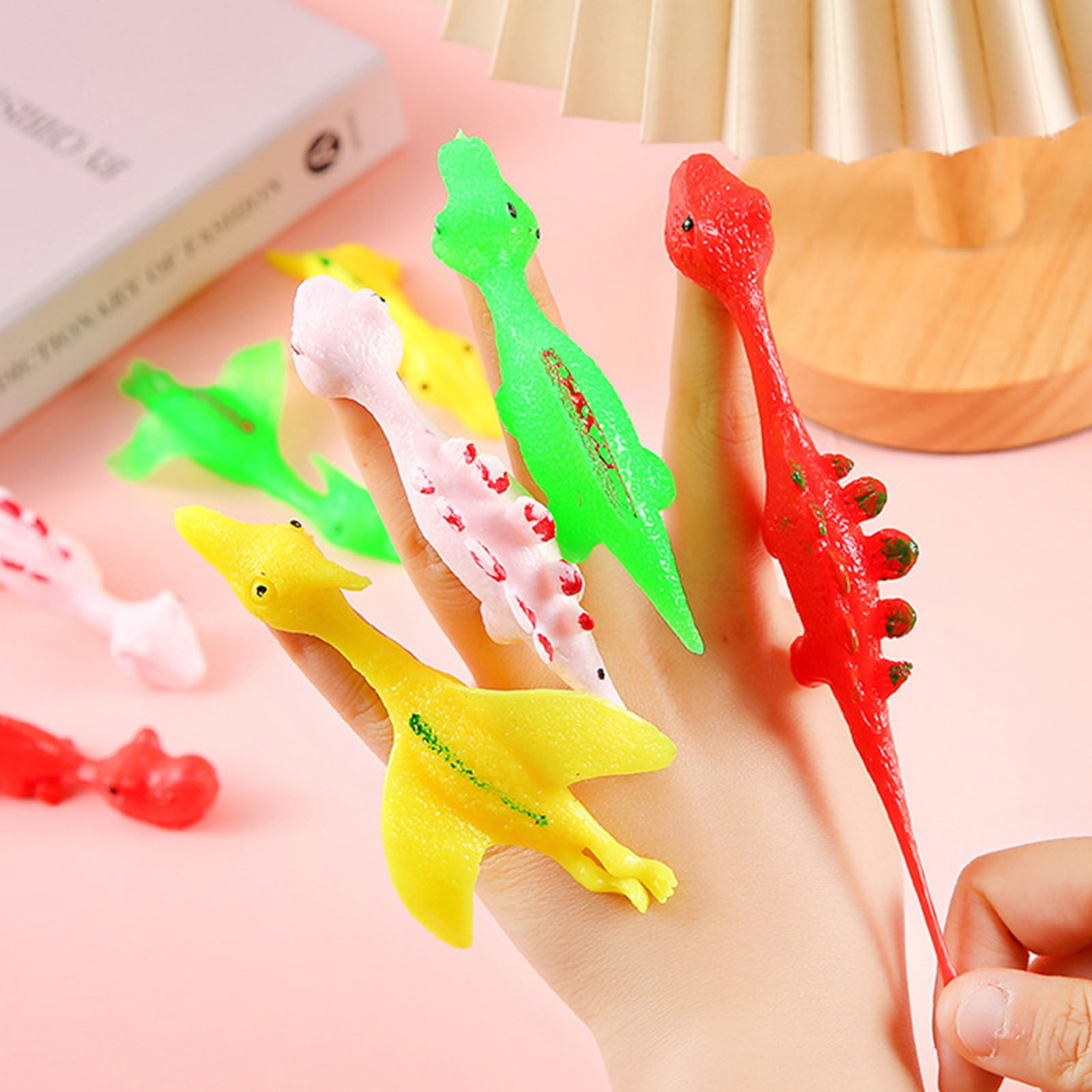 IGEED 50pcs Dinosaur Finger Toys,Slingshot Dinosaur Finger Toys Sticky ...