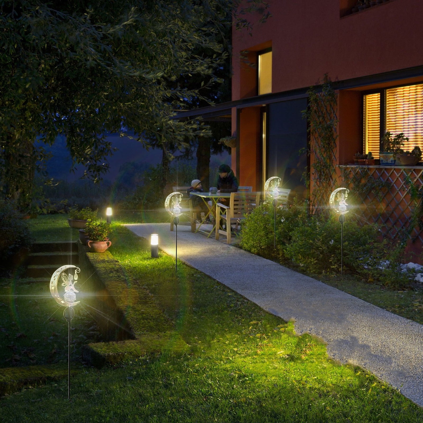 LED Outdoor Solar Garden Light | Metal Decorative Landscape Lighting ...