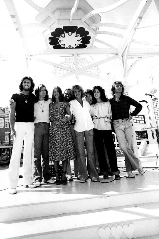 the Bee Gees with Peter Frampton and Sandy Farina Photo Print (24 x 30 ...