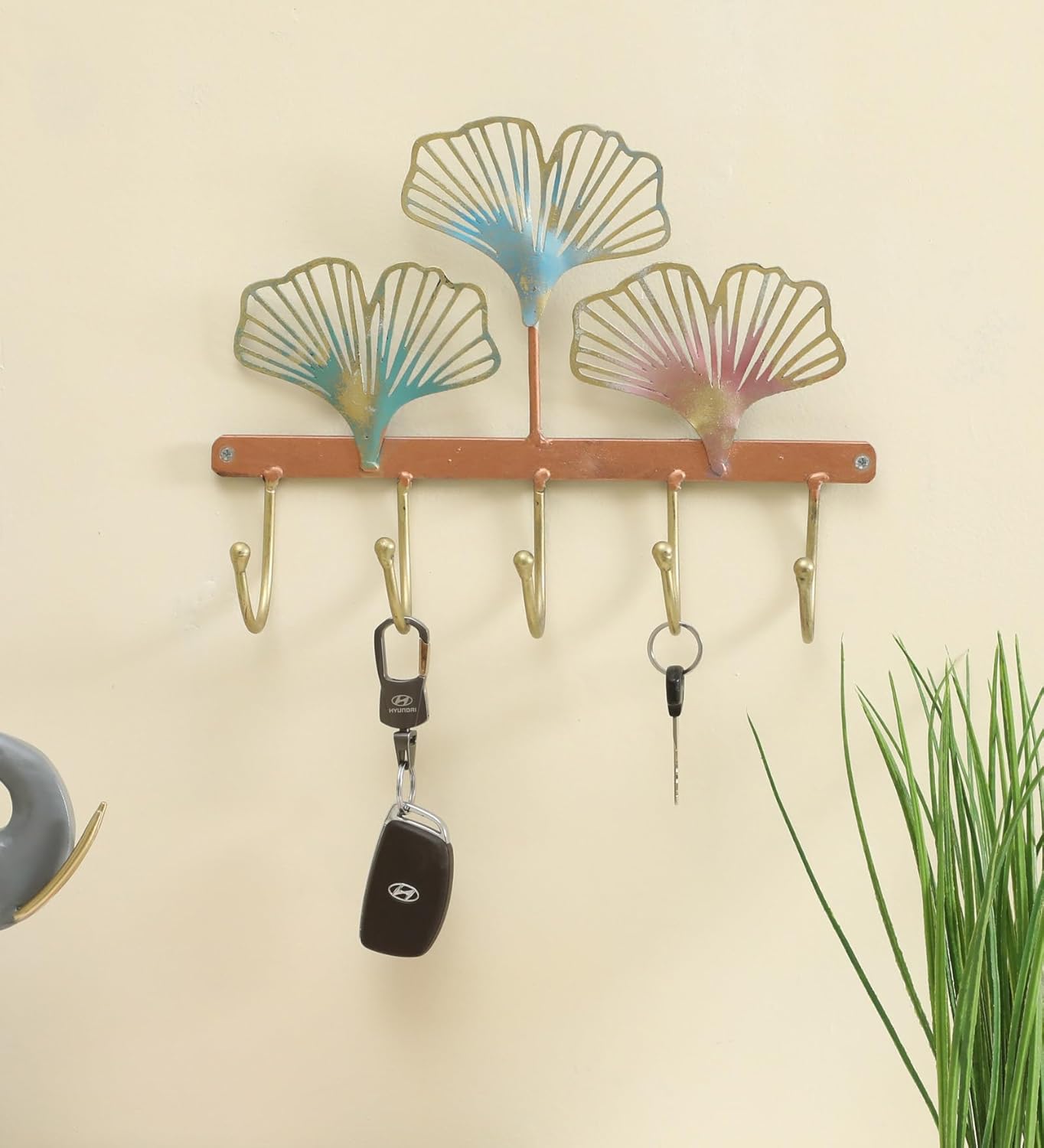 vedas Mark Ginko Decorative Metal Wall Hooks for Keys 5 Hooks ...