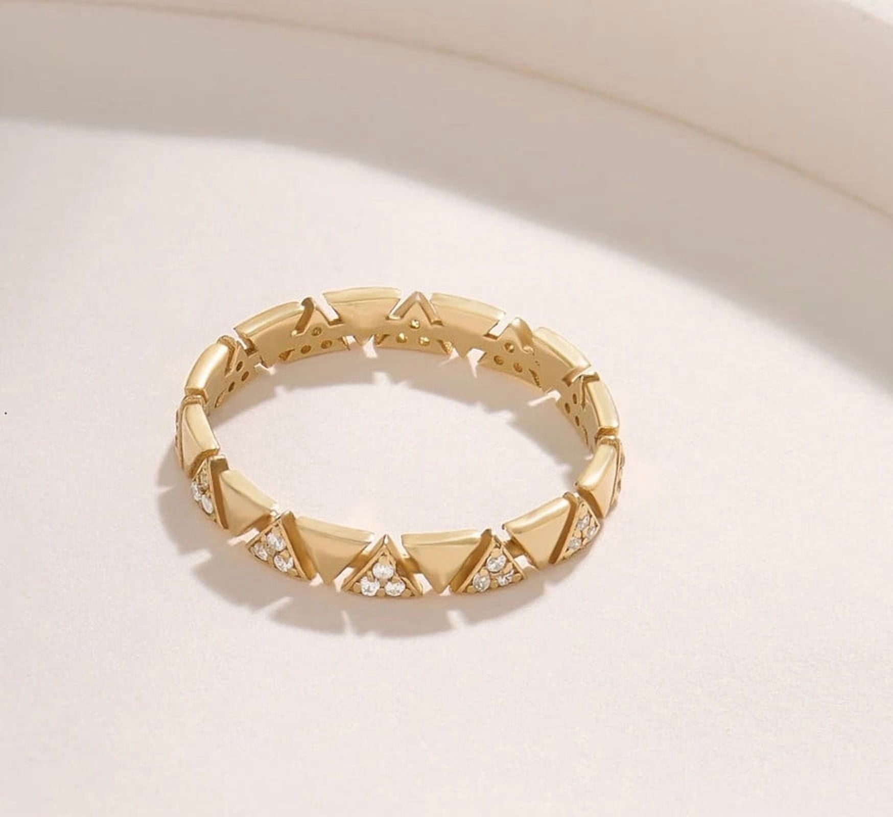 vylahjewellery 18K Yellow Gold Pave Engagement Ring Round Cut ...