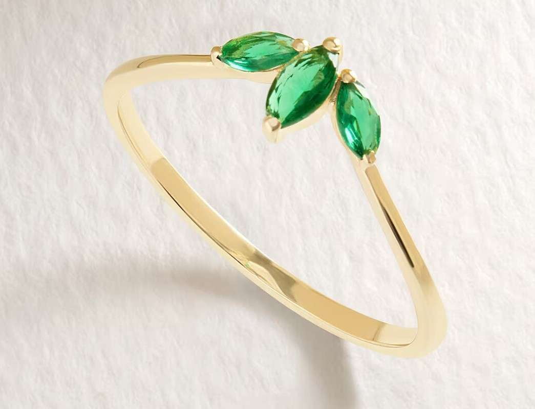 vylahjewellery Green Birthstone Month April Engagement Ring 10K Yellow ...