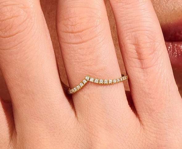 vylahjewellery Minimal 14K Yellow Gold Curved Ring 1 CT Round Cut ...